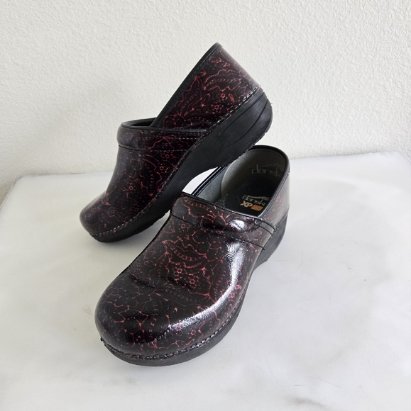 Dansko | Shoes | Dansko Professional Xp 2 Black Wine Tooled Patent ...